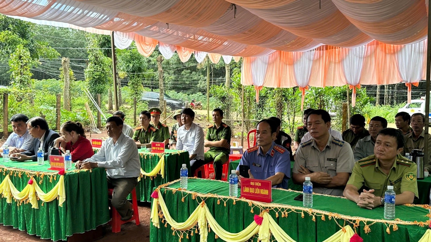 Liên ngành huyện Ea H’Leo khởi công xây dựng Nhà tình nghĩa tại xã Ea ...